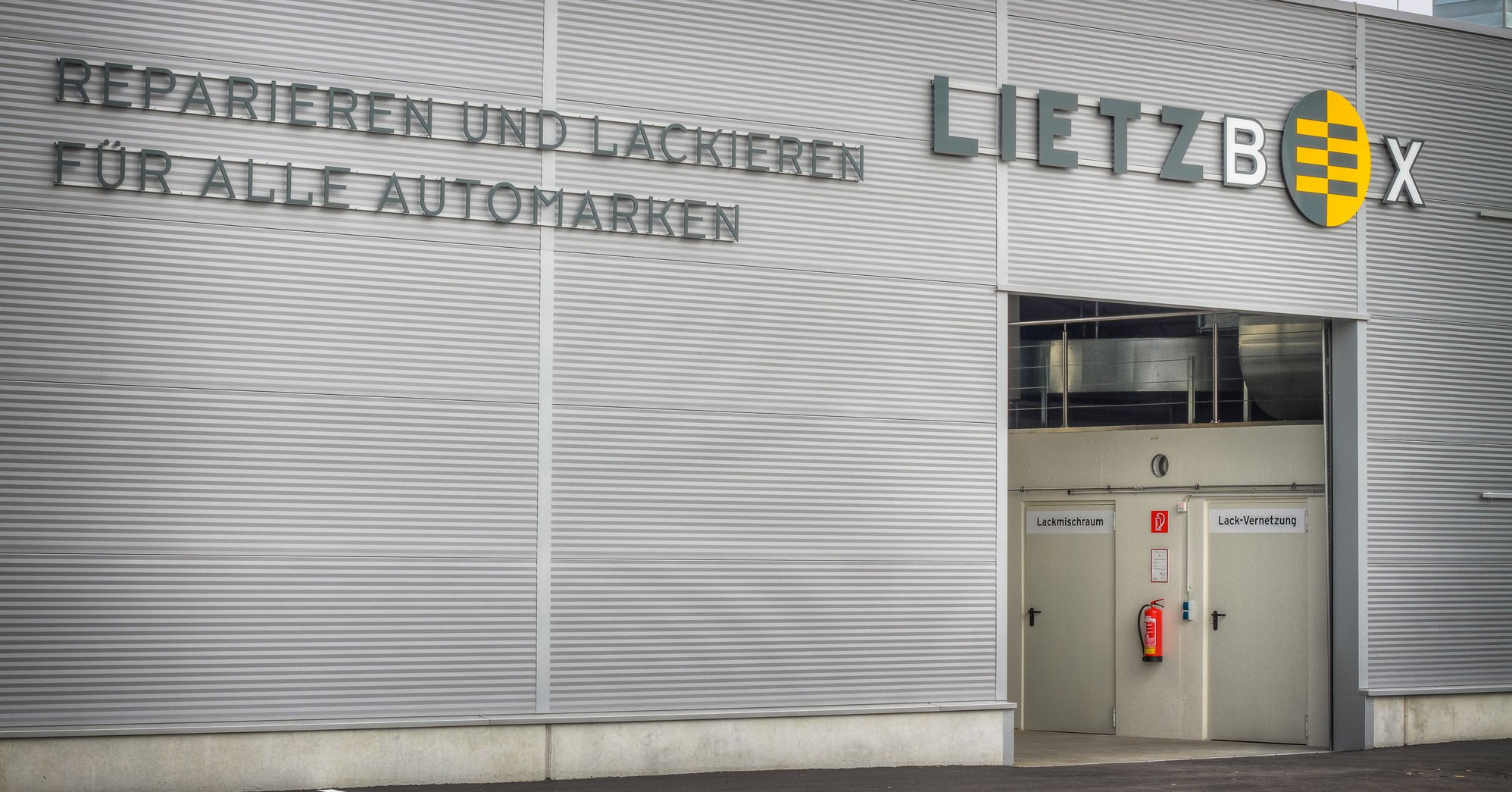 KFZ Lietz | Referenzen Industriebau: Peneder